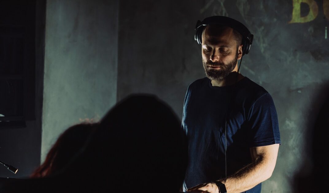 PREMIERE: Procombo - You Know