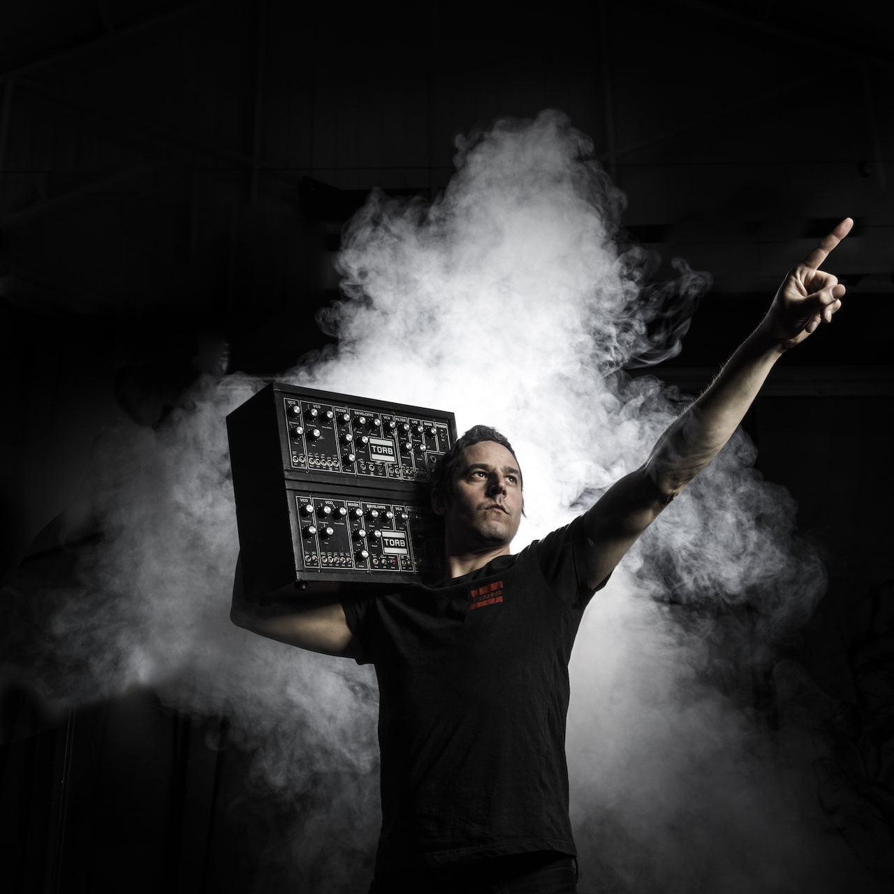 PREMIERE: Torb - Sunriser